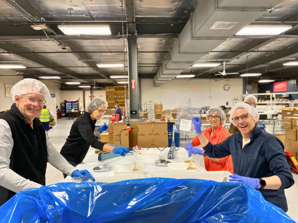 Midwest Food Bank New England Hosts Volunteer Team Lead Training